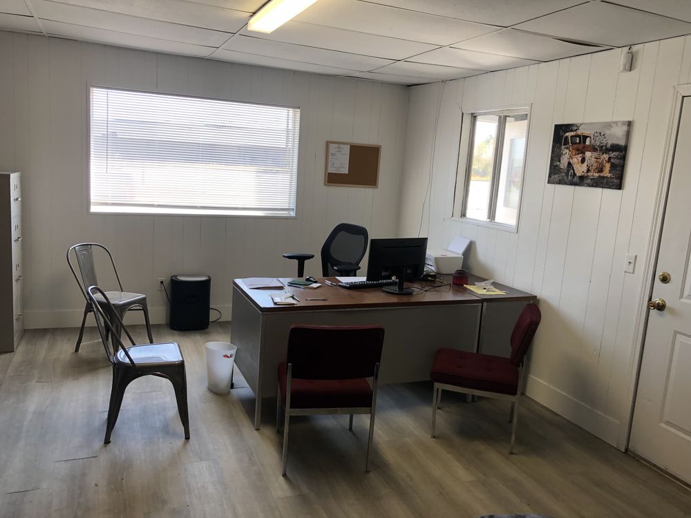 DOC’S AUTO BODY CLINIC - Updated December 2025 - Request a Quote - 1191 ...