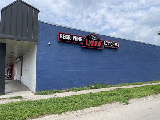 ROYAL LIQUOR - Updated December 2025 - 11 Photos - 20520 Lahser Rd ...
