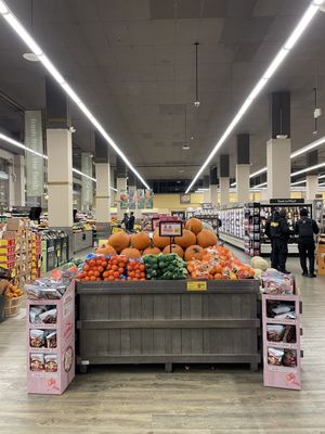 SAFEWAY - Updated October 2025 - 104 Photos & 277 Reviews - 490 L St NW ...