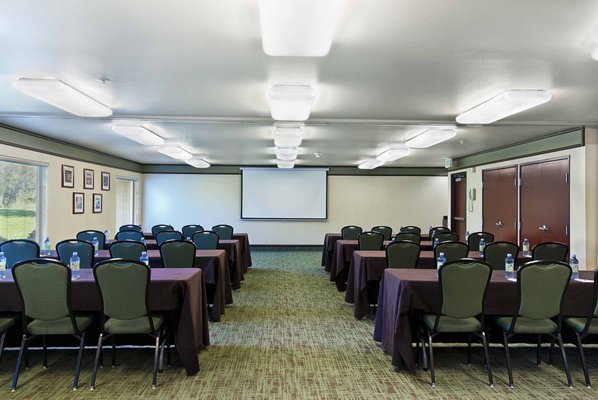 OXFORD SUITES YAKIMA - Updated September 2024 - 93 Photos & 92 Reviews ...