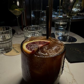 THE GUISINGER - Updated January 2026 - 32 Photos - 1 E Mountain St ...