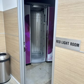 CURL FITNESS RIVERSIDE - Updated November 2024 - 35 Photos & 51 Reviews ...