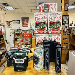 THE ITALIAN STORE - LYON VILLAGE - Updated December 2025 - 411 Photos ...