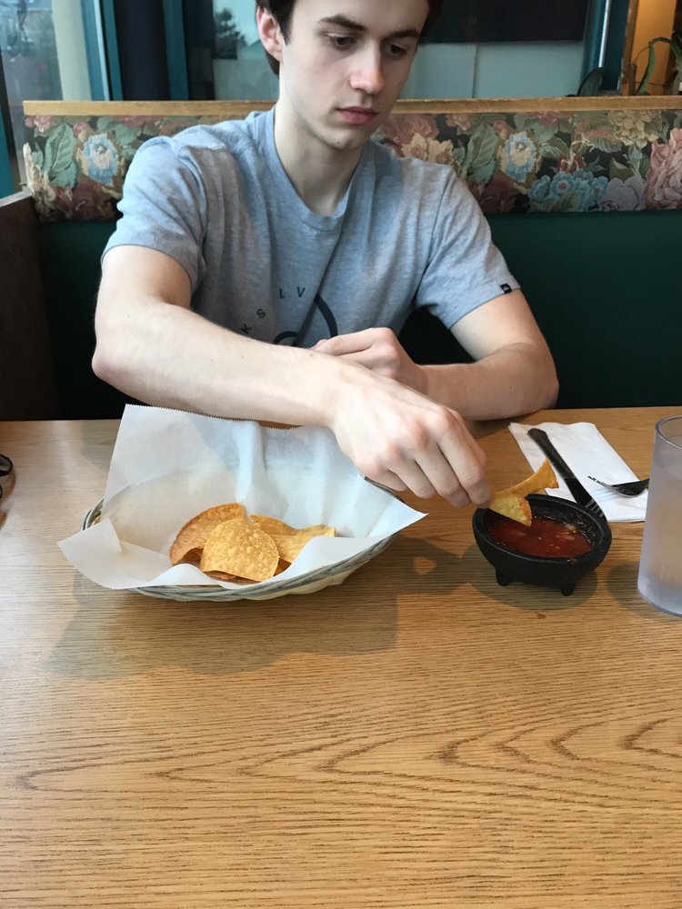 5 HERMANOS - CLOSED - Updated December 2024 - 74 Photos & 143 Reviews ...