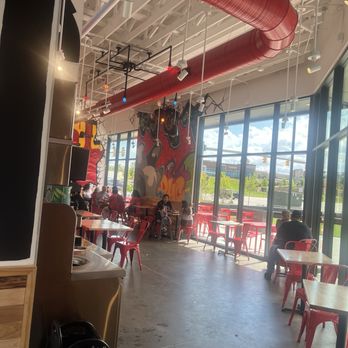 DAVE’S HOT CHICKEN - Updated October 2025 - 47 Photos & 43 Reviews - 529 Dr Calvin Jones Hwy ...