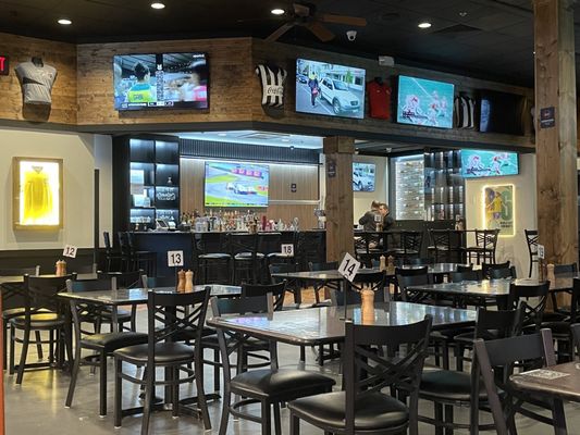 BRAZILIAN WAY SPORT BAR - Updated October 2025 - 100 Photos & 32 ...