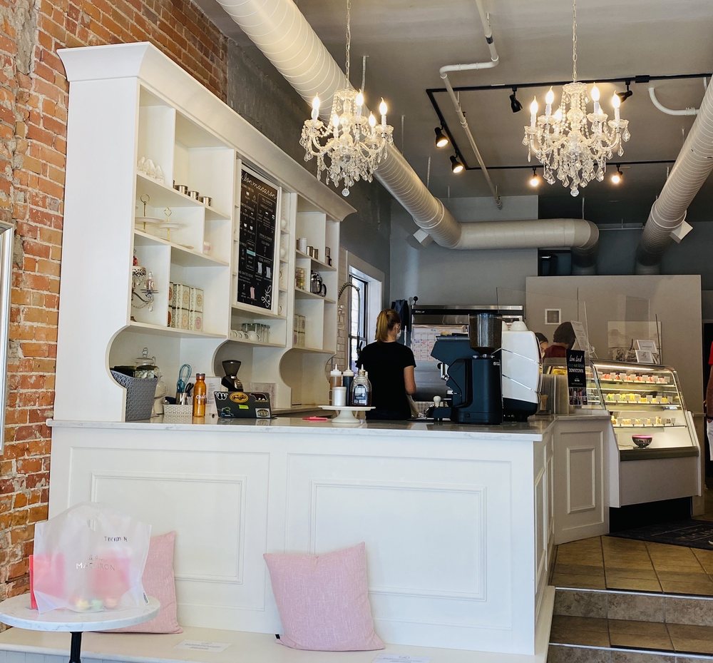 LE BON MACARON - Updated July 2024 - 174 Photos & 103 Reviews - 209 S ...