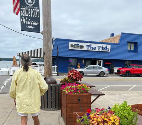 THE FISH - Updated June 2024 - 67 Photos & 163 Reviews - 61 Lakeside Dr ...