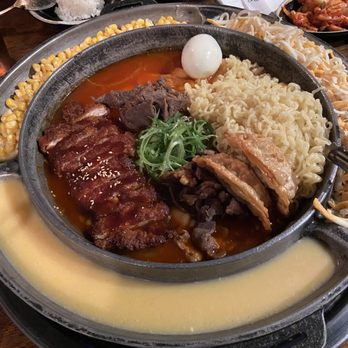 TABOM - Updated July 2025 - 295 Photos & 125 Reviews - 1536 Robson ...