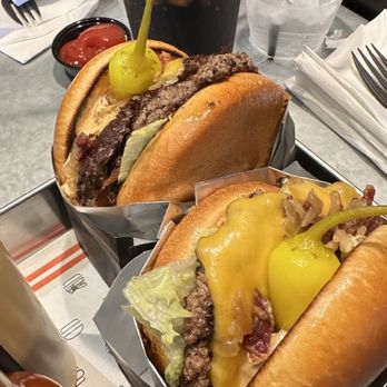 TANNER’S PRIME BURGERS - Updated June 2024 - 160 Photos & 122 Reviews ...