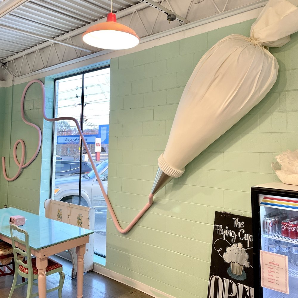 THE FLYING CUPCAKE BAKERY - Updated July 2024 - 137 Photos & 156 ...
