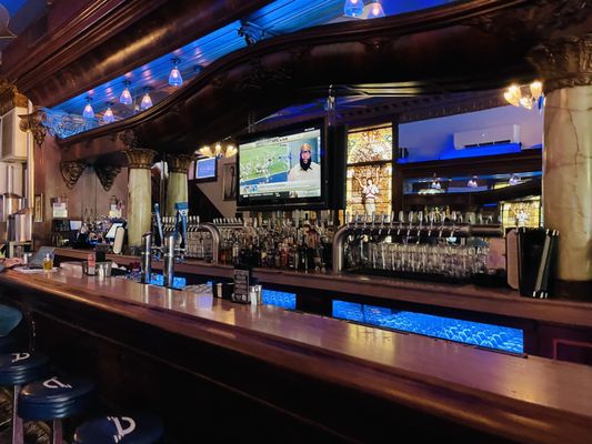 THE ELEVATOR BREWERY AND DRAUGHT HAUS - Updated December 2025 - 468 ...