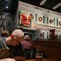 TWO RIVERS STEAK & FISH HOUSE - Updated October 2025 - 301 Photos & 481 ...