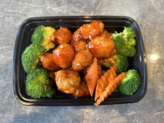 DRAGON KITCHEN - Updated August 2025 - 44 Photos - 9598 E Montview Blvd ...