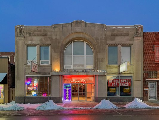 STRUT DANCE STUDIO - Updated October 2025 - 207 South Villa Ave, Villa ...