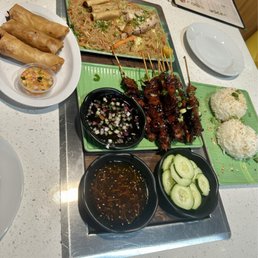 TAMBAYAN FILIPINO FOOD - Updated October 2025 - 334 Photos & 151 ...
