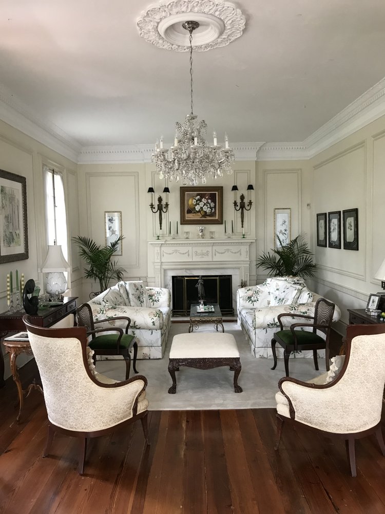 SPRINGWOOD INN - Updated October 2025 - 17 Photos - 1301 Booger Hollow ...