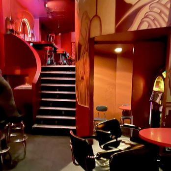 CLUB CHARLES - Updated December 2025 - 59 Photos & 95 Reviews - 1724 N ...