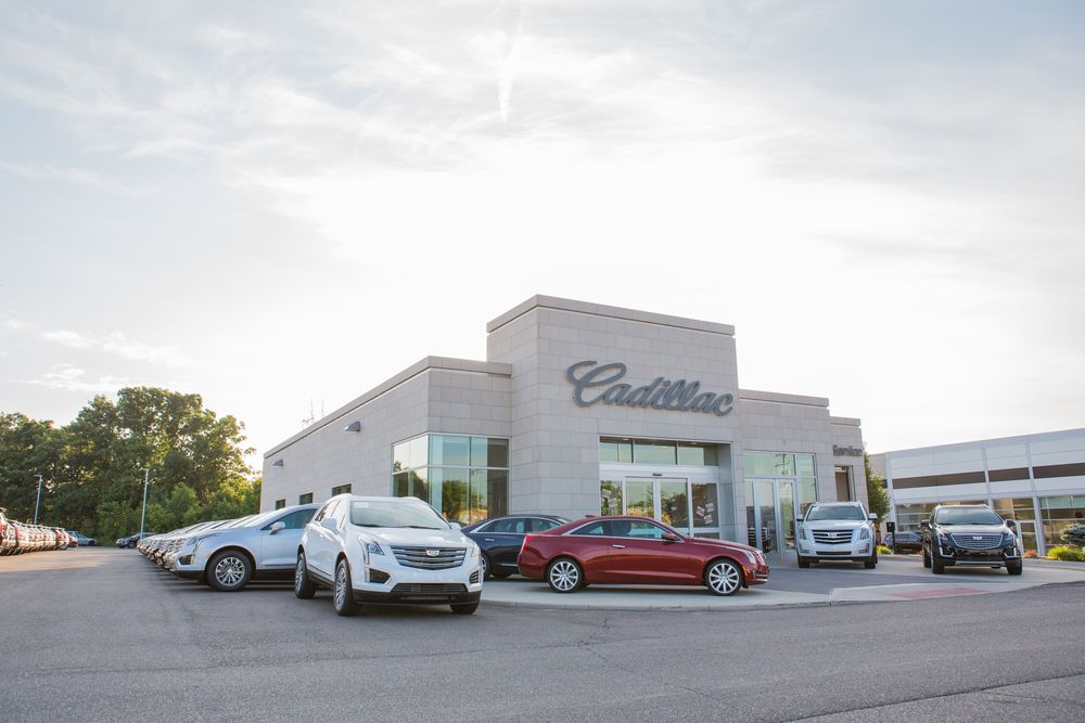 AL SERRA CADILLAC - Updated January 2026 - 13 Photos - 6201 S Saginaw ...