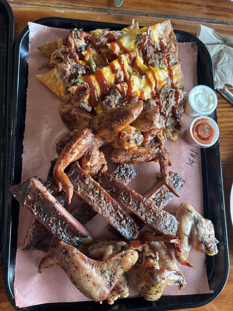 BIG SKY BBQ PIT - Updated December 2025 - 59 Photos & 84 Reviews ...