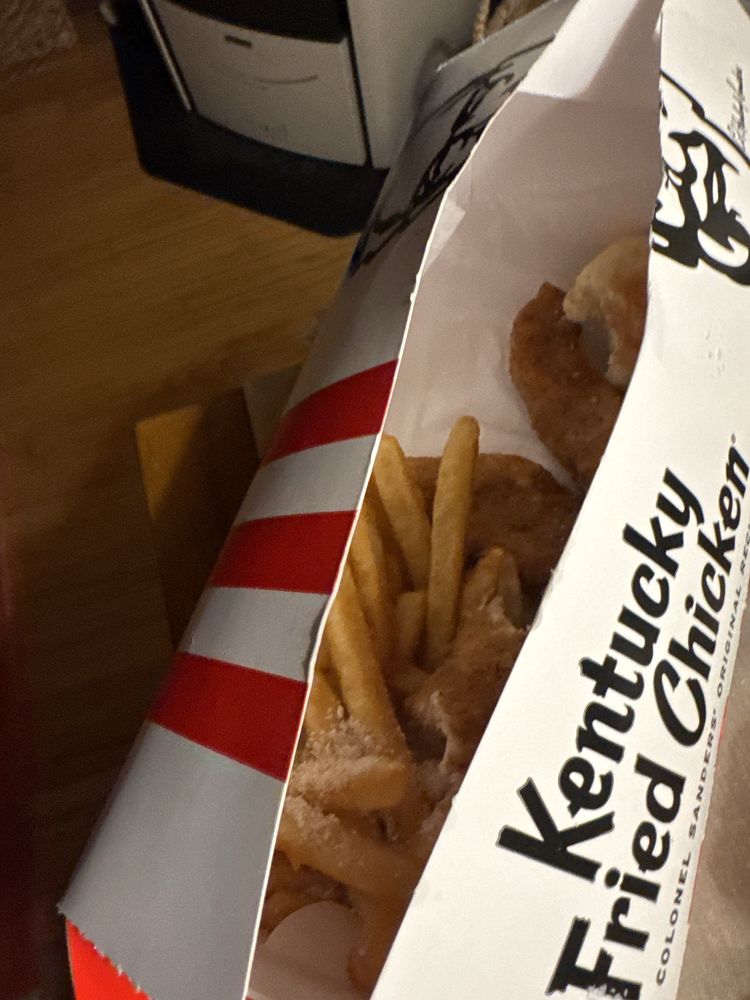 KFC - Updated February 2025 - 18 Photos & 12 Reviews - 1 Federal Rd ...