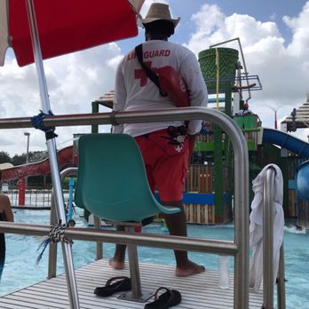 TROPICAL SPLASH WATER PARK - TEMP. CLOSED - Updated December 2025 - 22 ...