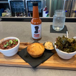 FIXINS SOUL KITCHEN - 146 Photos & 64 Reviews - 222 N Detroit Ave ...