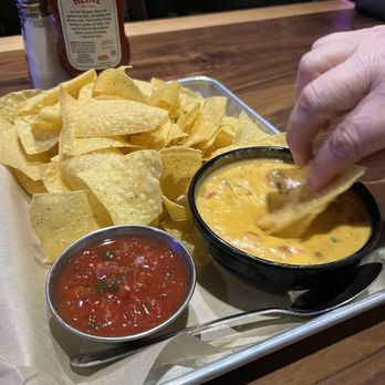 TOBY KEITHS I LOVE THIS BAR & GRILL - Updated May 2024 - 58 Photos & 53 ...