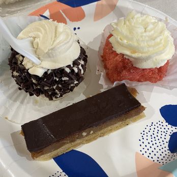 SHORT N SWEET BAKERY & CAFE - 275 Photos & 239 Reviews - 1263 Kilauea ...