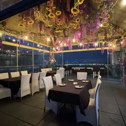 VISTA SKY LOUNGE - Updated July 2025 - 306 Photos & 219 Reviews - 27-05 ...