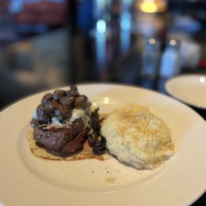 TAJ MAHAL - Updated June 2024 - 272 Photos & 480 Reviews - 7795 ...