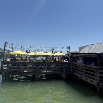 THE BAIT HOUSE TACKLE & TAVERN - Updated September 2025 - 938 Photos ...
