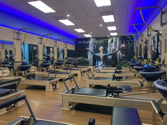 CLUB PILATES - Updated December 2025 - 21 Photos & 20 Reviews - 4959 ...