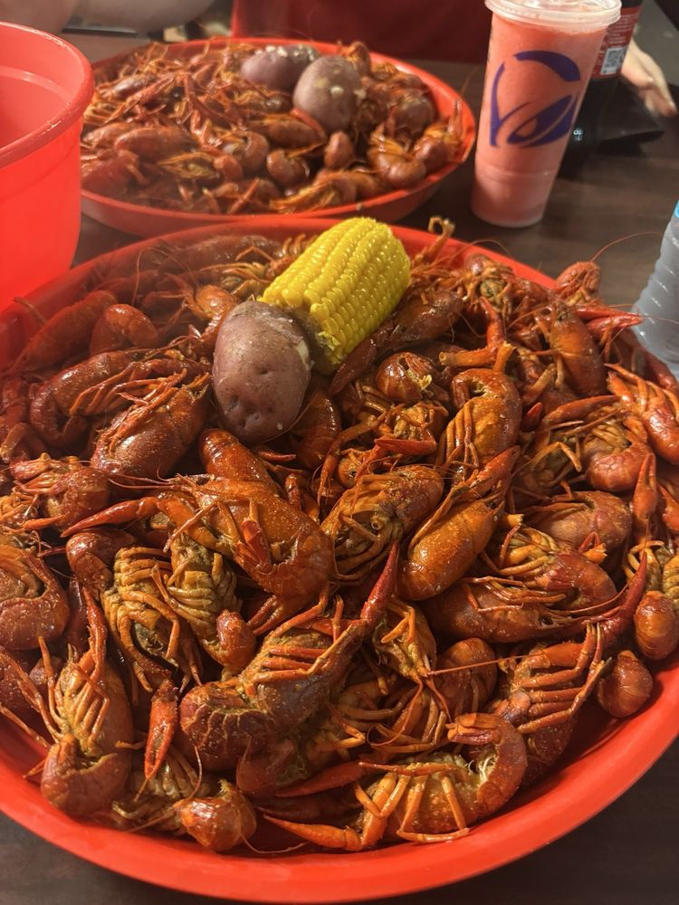 THE CRAWFISH SPOT - Updated June 2025 - 99 Photos & 134 Reviews - 1899 ...