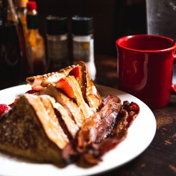 FAMOUS TOASTERY - Updated March 2025 - 273 Photos & 360 Reviews - 101 N ...
