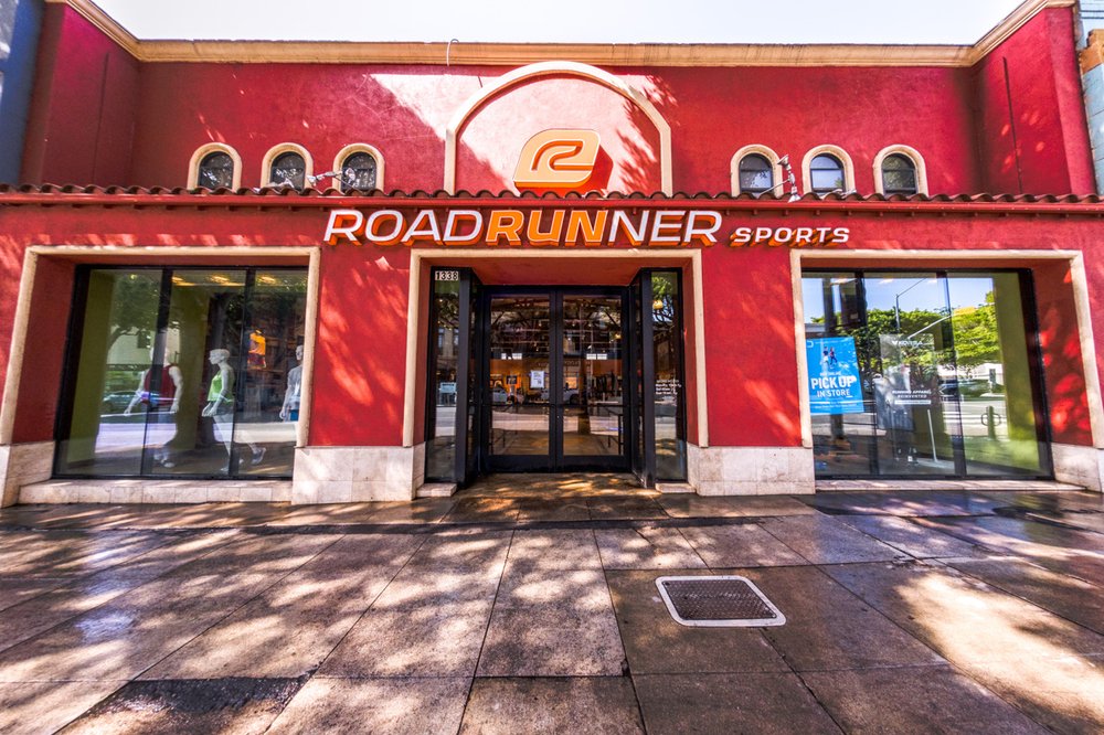 ROAD RUNNER SPORTS - Updated April 2024 - 52 Photos & 272 Reviews ...