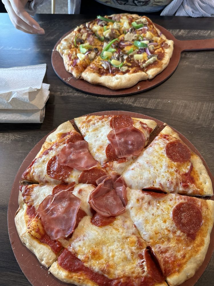 INVICTUS PIZZA KITCHEN - Updated September 2024 - 3901 W 49th St, Sioux ...