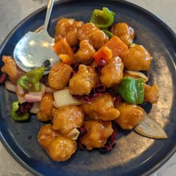 YOO YEE - Updated July 2025 - 113 Photos & 35 Reviews - 4925 N Broadway ...