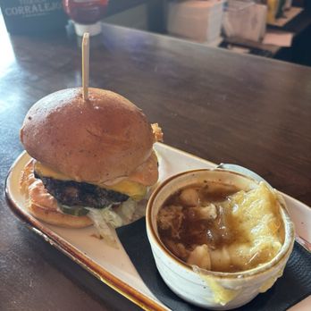 OVERLAND RESTAURANT & PUB - Updated July 2025 - 596 Photos & 554 ...