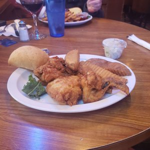 BUTLER INN - 56 Photos & 96 Reviews - 12400 W Hampton Ave, Butler, WI ...