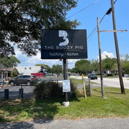 THE BOOZY PIG - Updated December 2025 - 566 Photos & 225 Reviews - 3255 ...
