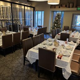 333 PACIFIC - Updated October 2025 - 2225 Photos & 2456 Reviews - 333 N ...