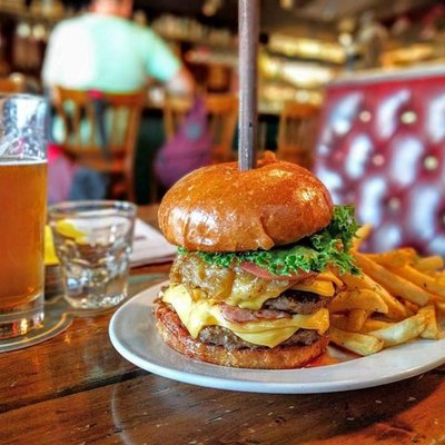 MERLINS REST PUB - 216 Photos & 246 Reviews - 3601 E Lake St ...