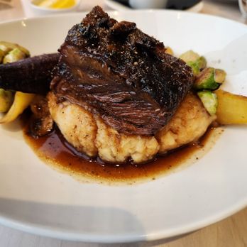 STRATUS - Updated April 2025 - 130 Photos & 55 Reviews - 79 Wellington ...