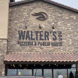 WALTER’S303 PIZZERIA & PUBLIK HOUSE - FLYING HORSE - Updated December ...