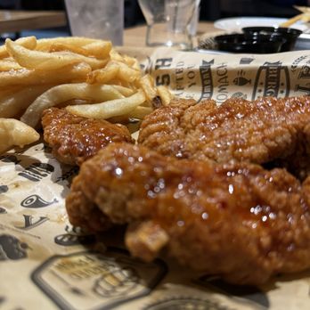 PERRYTOWN TAP HOUSE - Updated October 2025 - 64 Photos & 24 Reviews ...