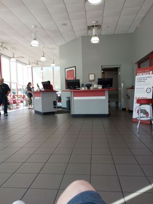 DISCOUNT TIRE - Updated October 2025 - 27 Photos & 93 Reviews - 16407 ...