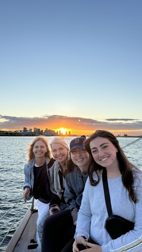 CLASSIC HARBOR LINE BOSTON - Updated August 2025 - 263 Photos & 146 ...