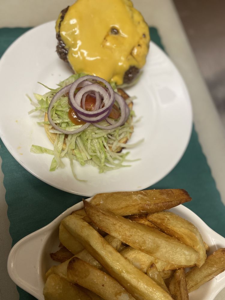 THE CELTIC KITCHEN - Updated August 2025 - 22 Photos - 119 N Washington ...