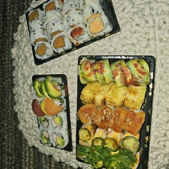 SUSHI TRAIN - Updated July 2025 - 53 Photos & 29 Reviews - 3236 W Lake ...